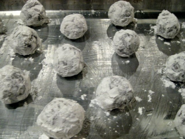 Chocolate Sambuca Crinkles — A Sophisticated Cookie | Ruth's Christmas ...